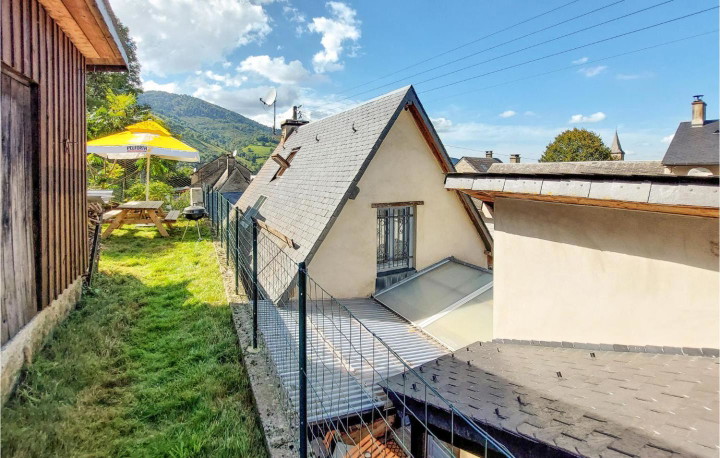 Amazing Home In Asté With Wifi - Hautes-Pyrénées