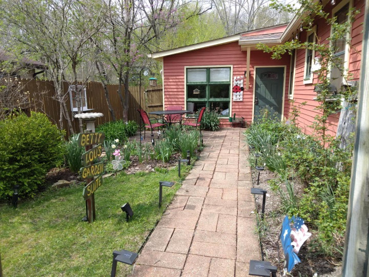 Betty Lous Garden - Indiana