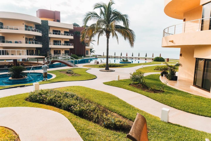 Casa Amigos , Entire 3 Bedroom Ground Floor Condo At Playa Grande Condominium Resort - Jalisco