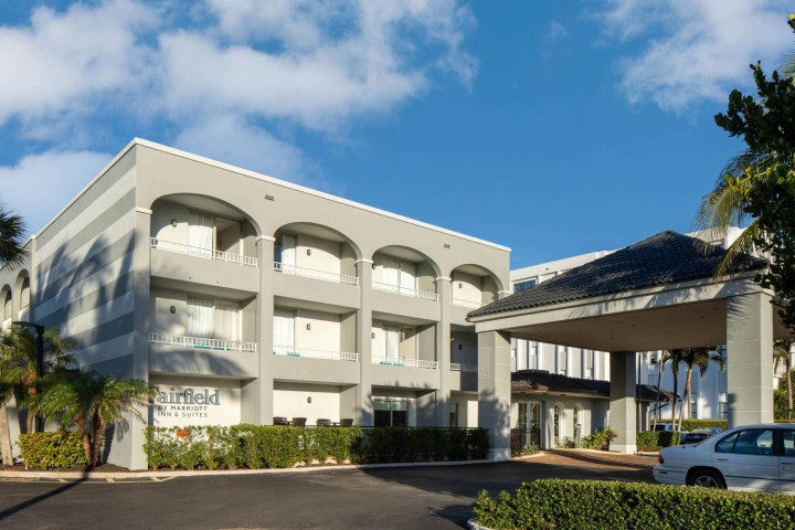 Fairfield Inn And Suites By Marriott Palm Beach - Lake Worth, FL