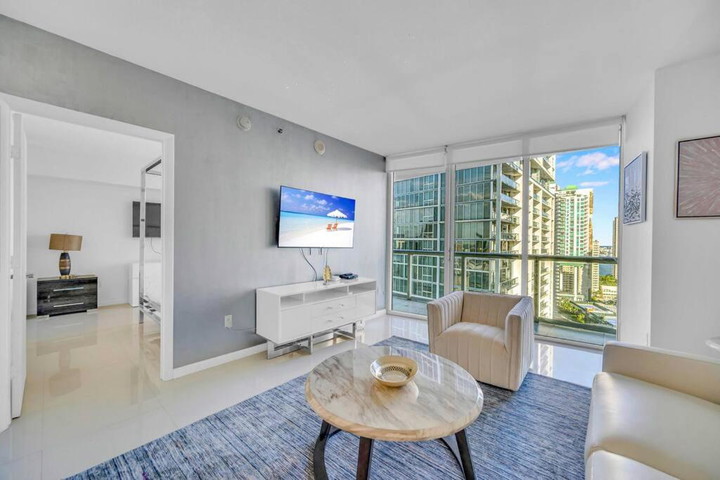 Emblematic Unit At Icon In The Heart Of Brickell - Westchester, FL