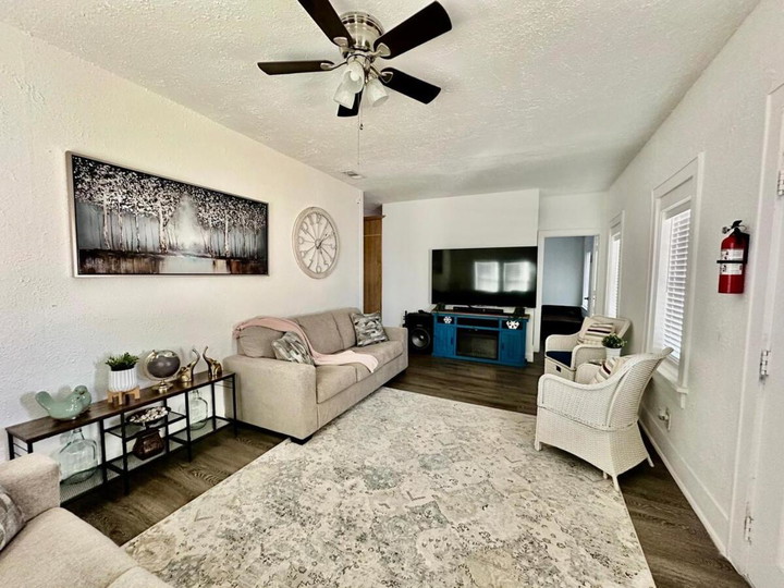 #1 - 5br 1ba - Unit A - Private Entire Home - Wifi - Midland, TX