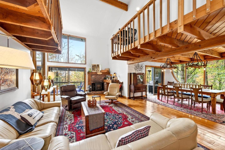 Spacious 6 Bedroom Chalet Near Holiday Valley - Ellicottville, NY