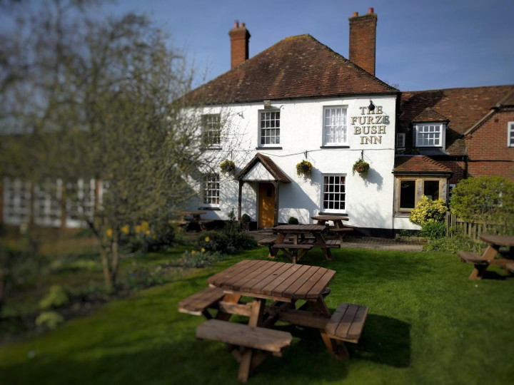 The Furze Bush Inn - Newbury