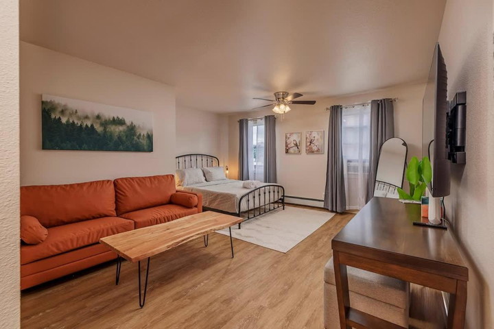 Historic Chic Downtown Suite - Anchorage