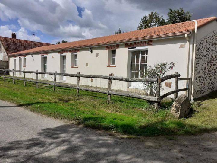 Gîte Spacieux Avec Jardin, Spa, Et éQuipements Bébé Près De Pornic - Pornic