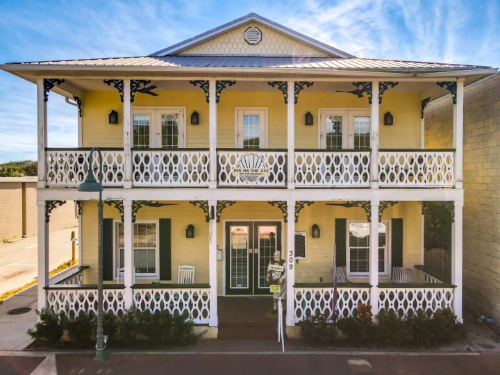 Inn On The Avenue - New Smyrna Beach, FL