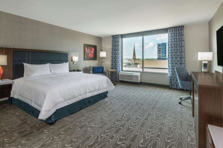 Hampton Inn & Suites Fort Wayne Downtown - Fort Wayne, IN