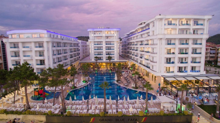 Grand Blue Fafa Resort & Spa - Albania