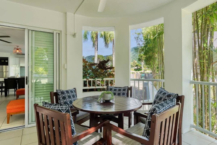 In The Tropics Balcony Oasis At The Beach Club - Palm Cove