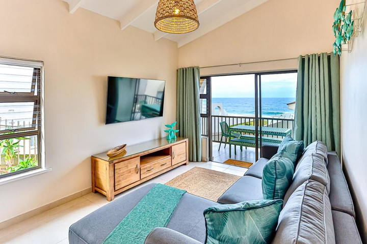 Beachfront Escape In Ballito With Direct Beach Access - Family Only - Dolphin Coast