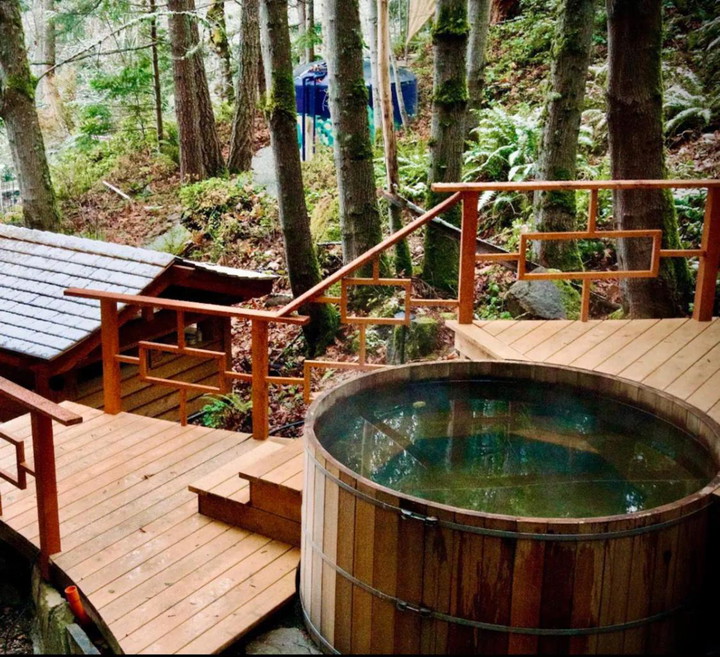 Sungate On Salt Spring - Luxurious Suite With Cedar Hot Tub & View - Salt Spring Island