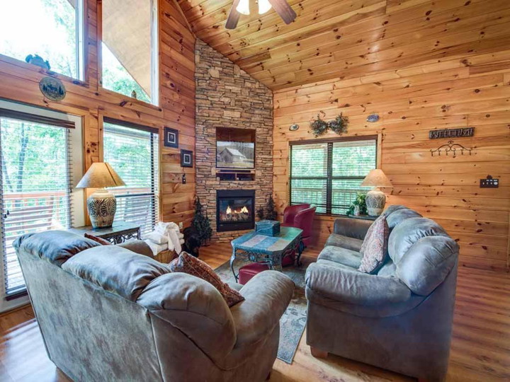 Our Mountain Getaway - Gatlinburg, TN