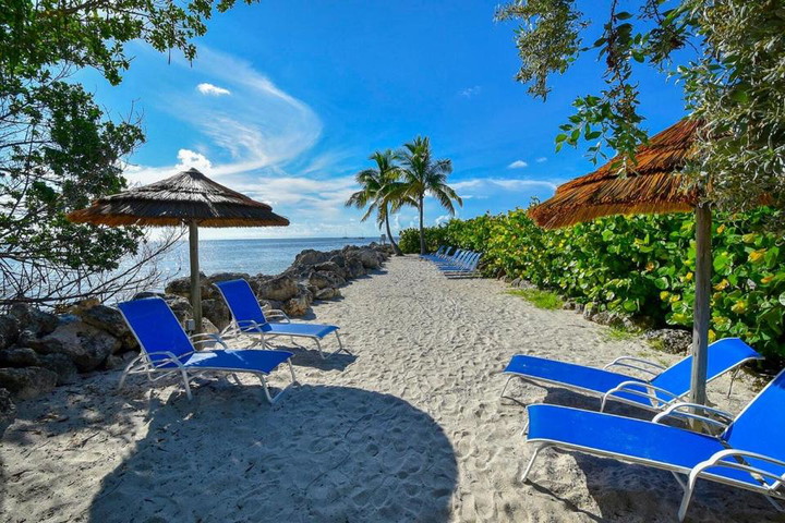 Deja Blue At Mariner's Club, 2 Pools, Fitness Center, Marina And More - Key Largo, FL