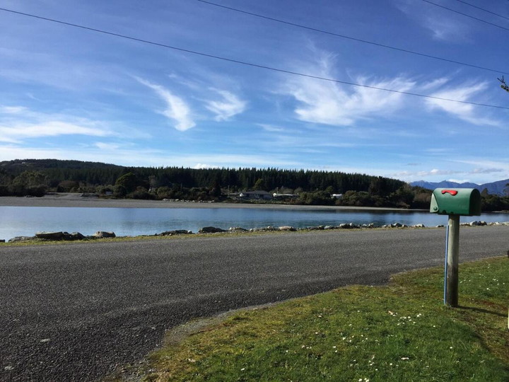 Arthurstown Rd Riverview House - Hokitika