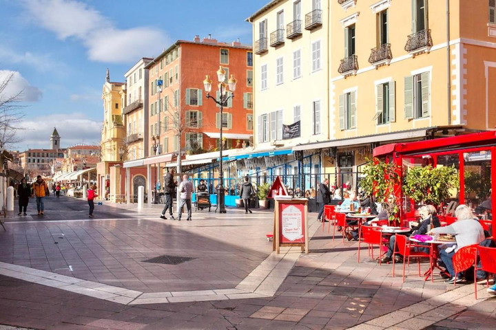 Proche Du Cours Saleya Et De La Plage, Dans Le Vieux Nice, Spacieux Et Climatisé - Nice