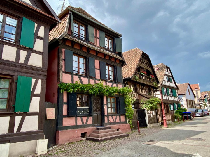 Gîte De Caractère Au Calme , Proche Quartier Historique, Au Merlenchanteur - Strasbourg