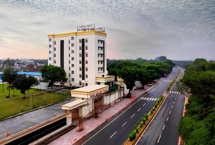 Hotel Sks Grand Palace-vrindāvan - Vrindavan