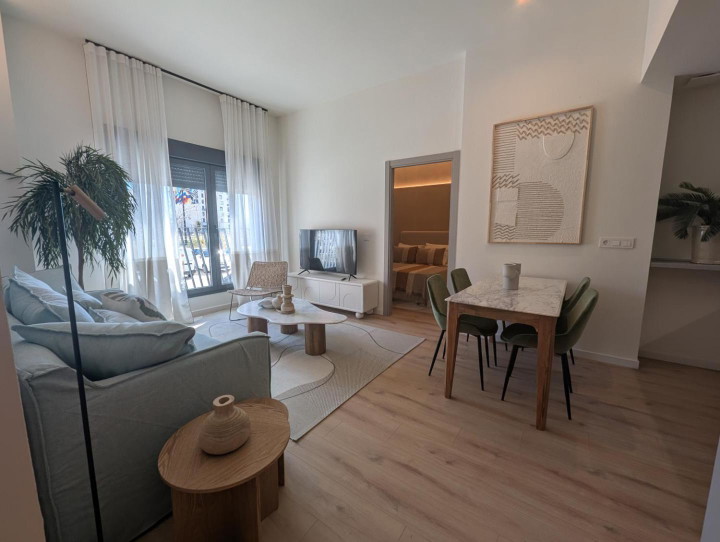 Port Suites Corporate Living Apartments - Valencia