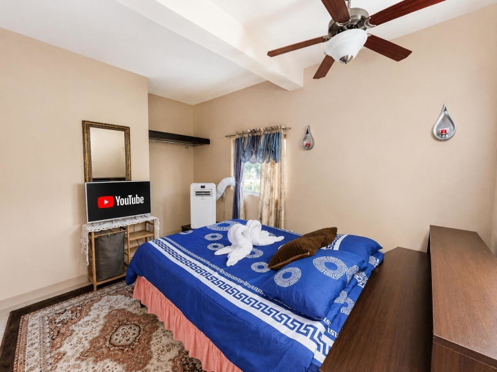 Sunshine Hideaway, Secure Parking And Fast Wifi - Jamaica