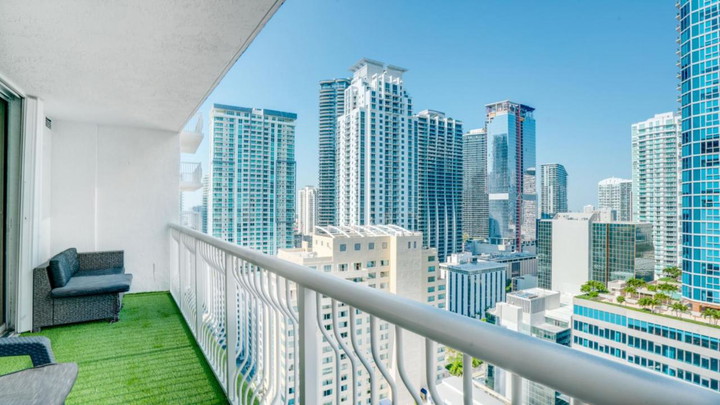 Warm And Tailored 1br W Pool Hot Tub Gym Parking - South Miami, FL