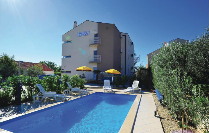 Lovely Apartment In Bibinje With House Sea View - Sukošan