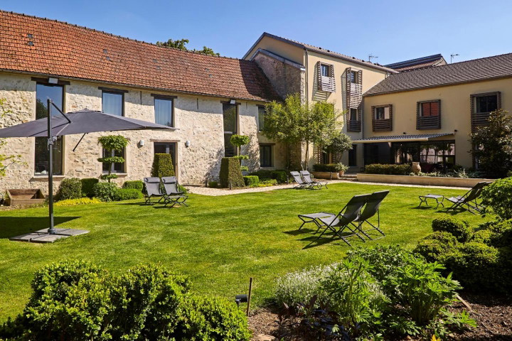 Hôtel Les Herbes Folles - Plailly