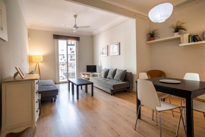23par1007 Enjoyable 3 Bedroom Apartment - Barcelona