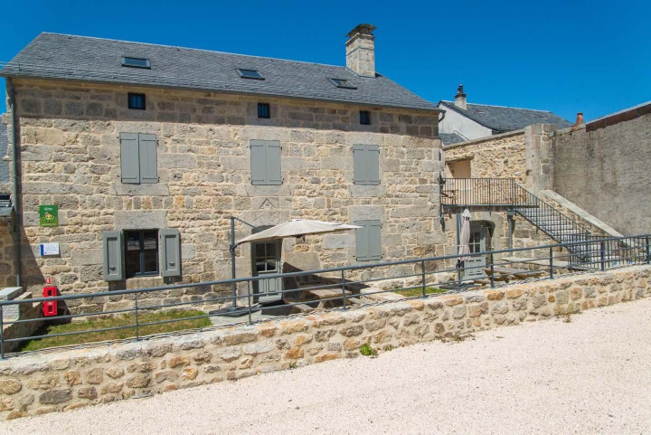 Gîte De France 6/10 Personnes à La Ferme Lionnet - Chaudes-Aigues