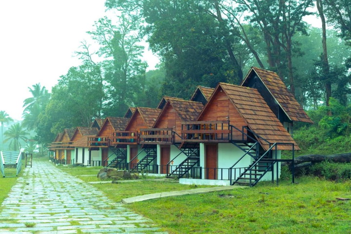 Emarald Wild West Wayanad - Bandipur