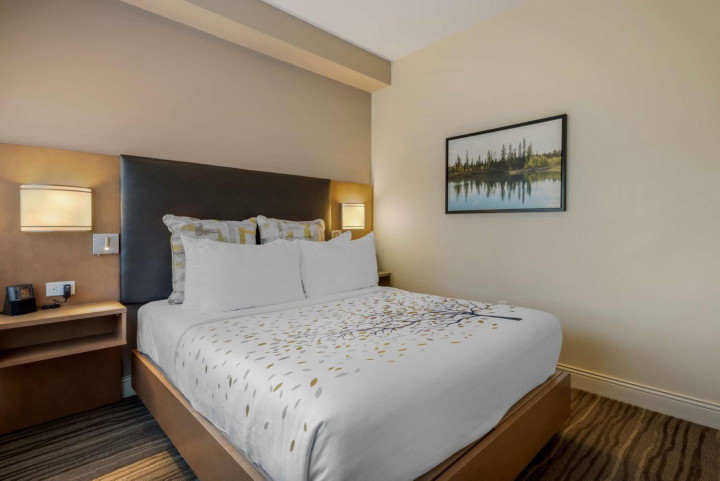 Best Western Plus Sawridge Suites - Fort McMurray