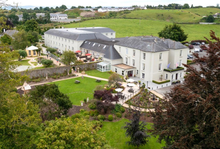 County Arms Birr - County Offaly