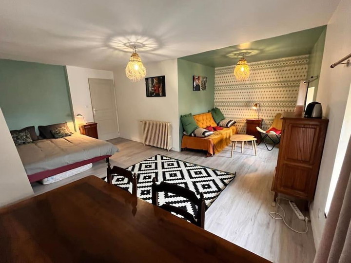 Grande Chambre Chez L'artiste-peintre - Gironde