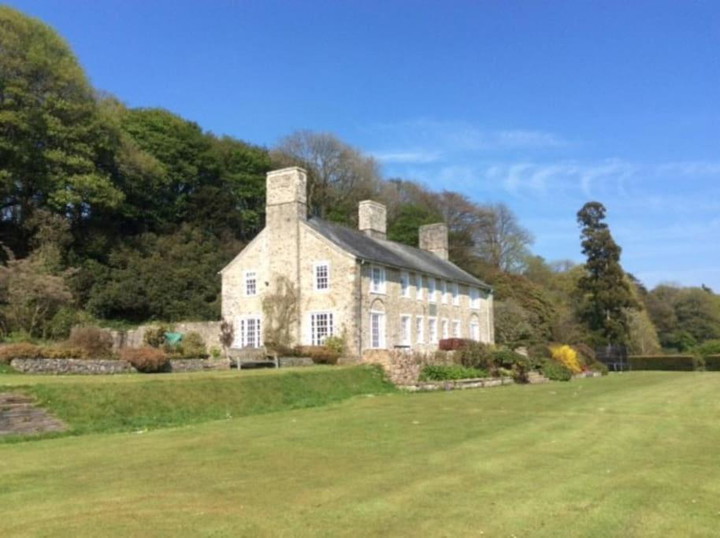 Wolford Lodge Traditional Home Surrounded 150 Private Acres With Tennis Court - Honiton