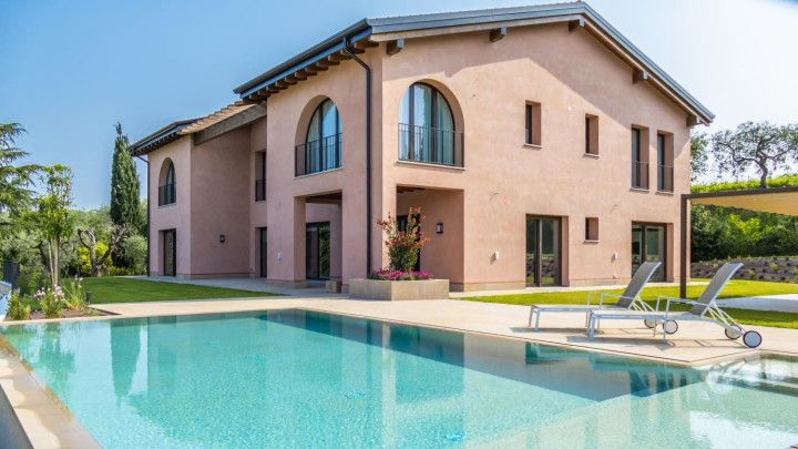 Villa Collivo - Bardolino commune, Italy