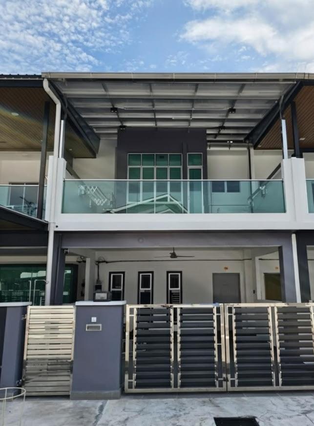 Hello Pangkor Home 73a - A Nest For 12 Buddies - Pangkor Island