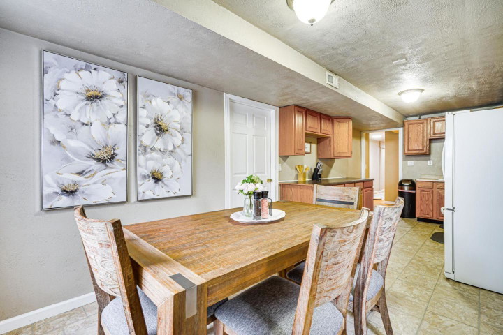 Utah Apartment: 2 Mi To Amphitheatre - West Valley City, UT
