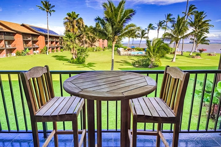 Oceanfront Condo Molokai Shores A214 - Hawaii