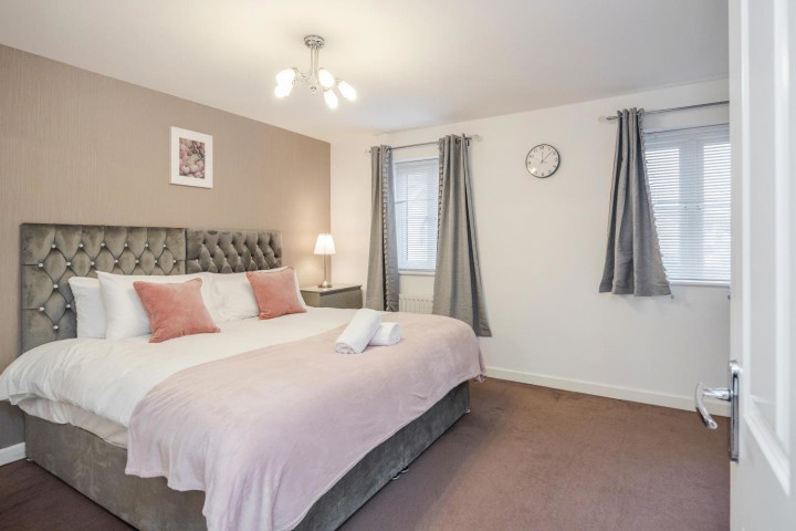 Stunning 3br House In Basildon - Basildon