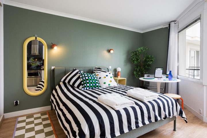 Lila Home - Tour Eiffel à 10mn - Balcon Et Parking Offert - Champs-Élysées