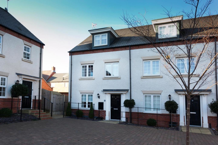 Dbs Serviced Apartments - The Townhouse - Loughborough