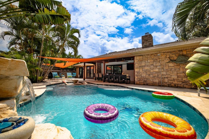 Heated Pool-game Room-king Beds-75in Tv-sleeps 14 - Bradenton, FL