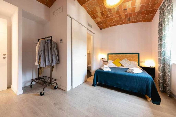 Newly Renovated Room W Pool & Bikeparking - Girona