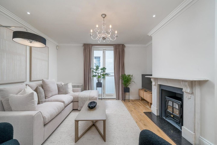 Elegant 3-bed Knightsbridge House With Terrace - Fulham