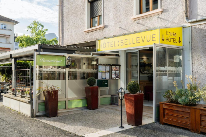 Logis Hôtel Restaurant Bellevue Annecy - Menthon-Saint-Bernard