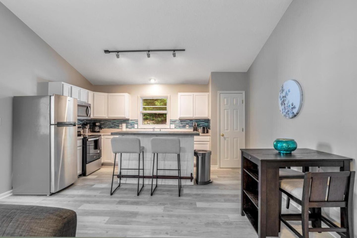 South Asheville Townhome 14 A - Sierra Nevada