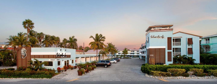 Silver Surf Gulf Beach Resort - Holmes Beach, FL