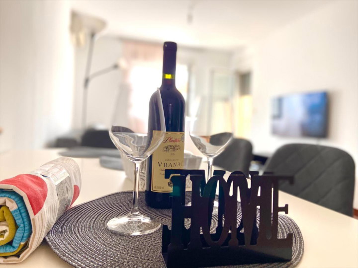 Apartment 15 Min Walk To Centre, Bus & Train Station - Podgorica