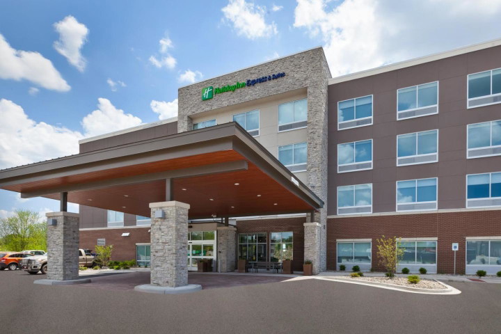 Holiday Inn Express & Suites - Grand Rapids Airport - South By Ihg - Grand Rapids