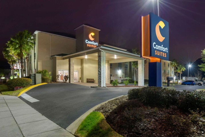 Comfort Suites Niceville Near Eglin Air Force Base - Florida Panhandle, FL